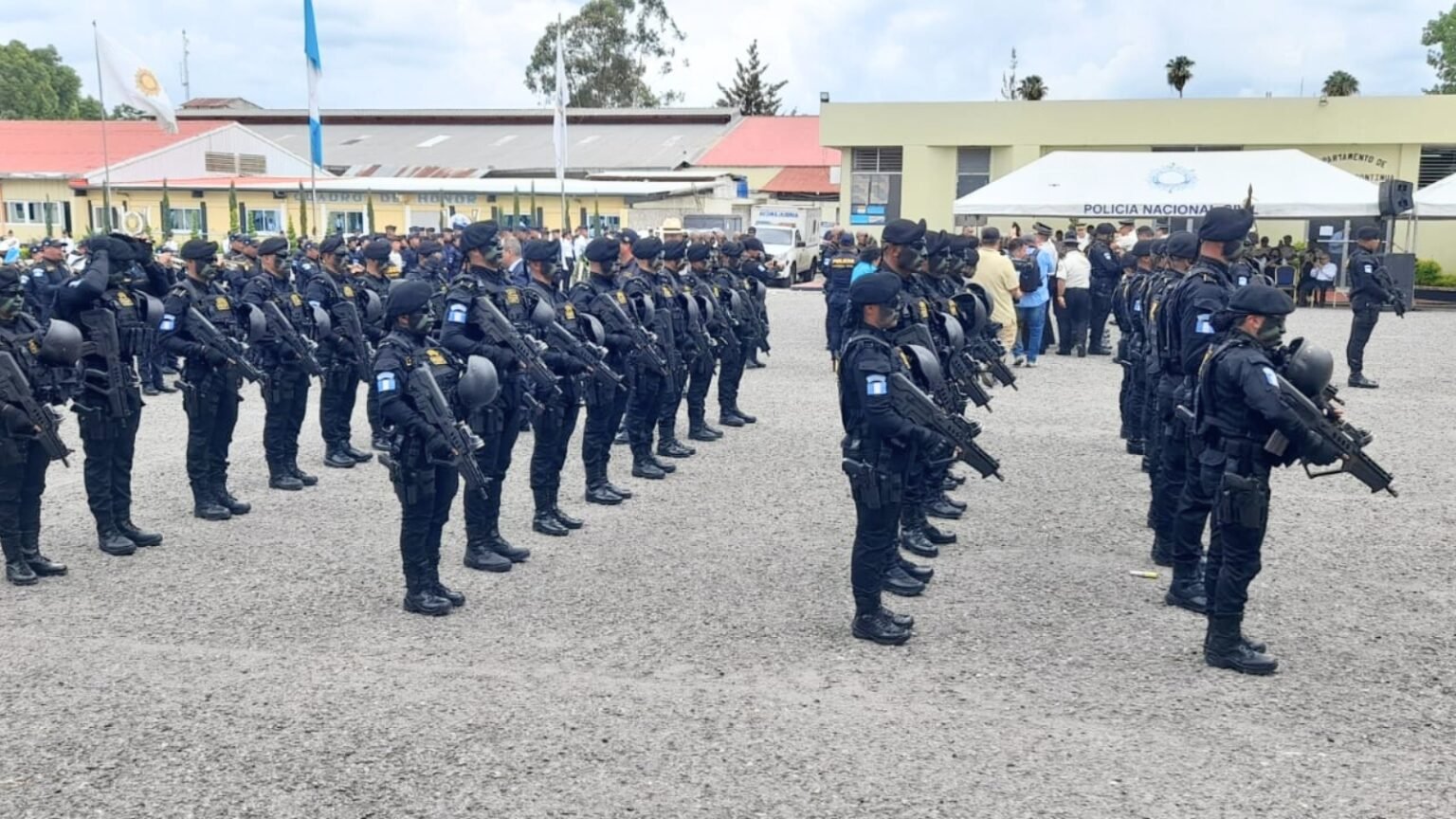 Nuevos agentes se suman a las fuerzas especiales de la PNC